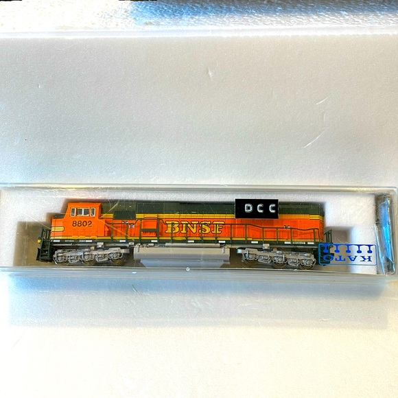 KATO | Other | N Scale Dcc Kato Emd Sd7mac 766401 Bnsf 8802 Model Train | Poshmark